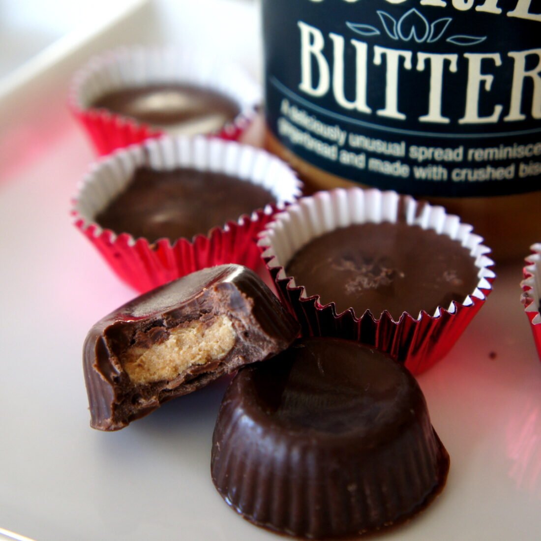Chocolate Cookie Butter Cups - I Wash You Dry