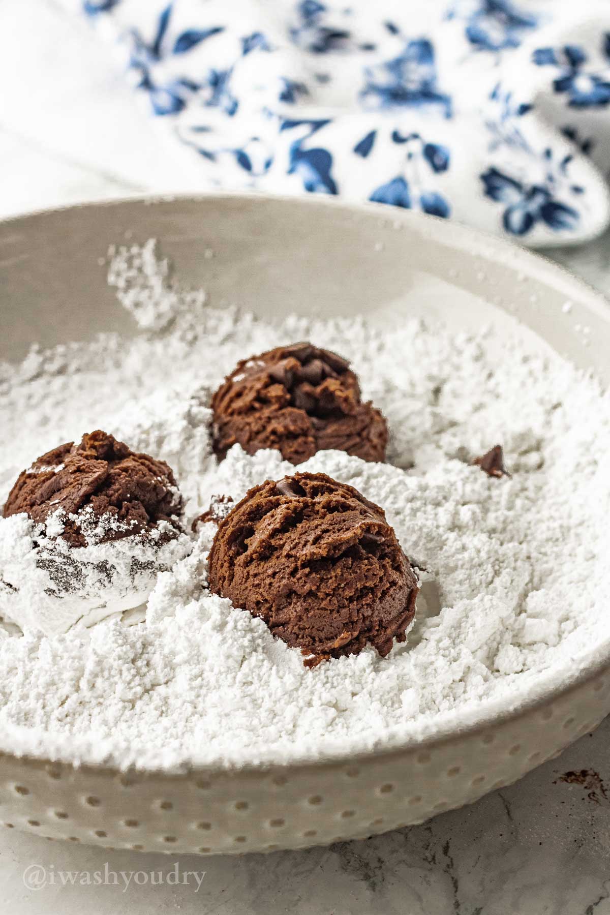Chocolate Crinkle Cookies Recipe - I Wash You Dry