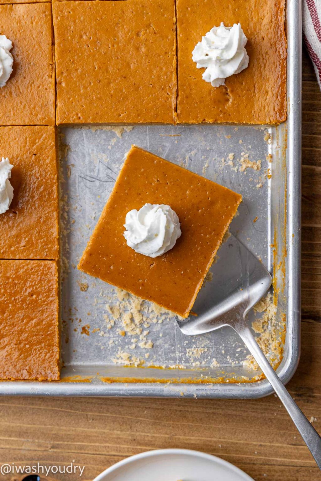 Pumpkin Pie Bars - I Wash You Dry